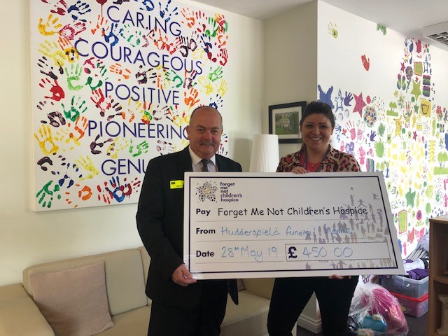 Choice Charity Cheque Presentation - Choice Funeral Plans